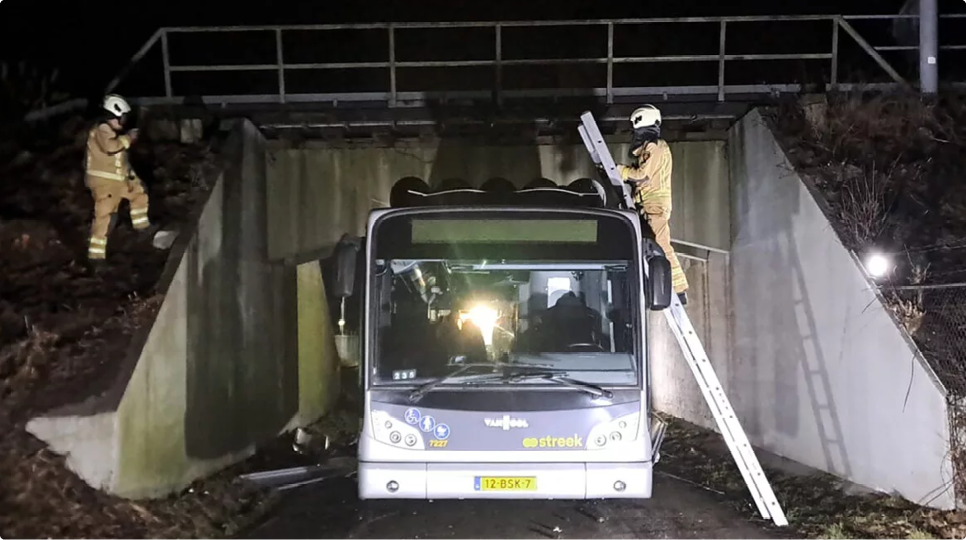 Number plate registration helped firefighters with hydrogen bus stuck ...